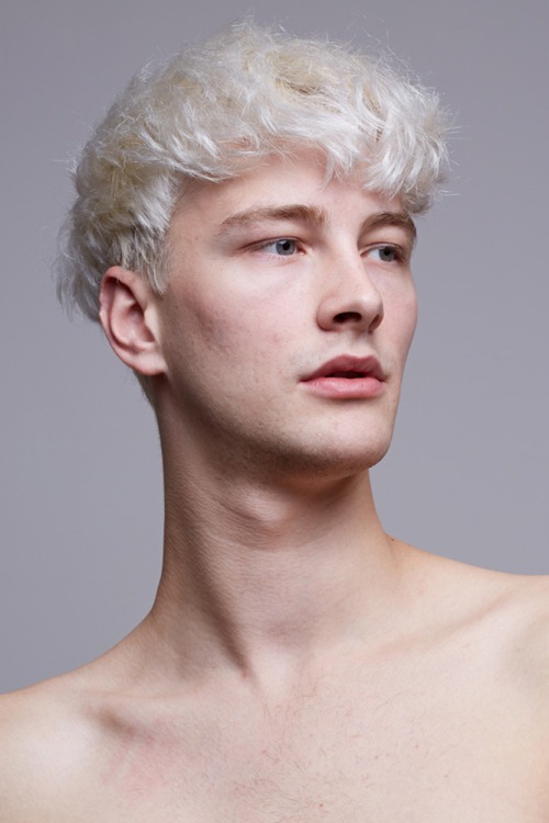 憂鬱眼神好電人！髮如雪英倫男模Benjamin Jarvis | Benjamin Jarvis、英國、英倫、名模、名模搜查線 | 美人計 ...